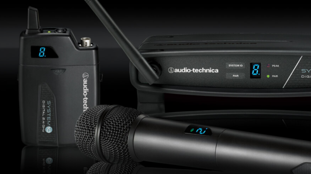 6 Best Wireless Stage Microphones in 2023 - Hollyland
