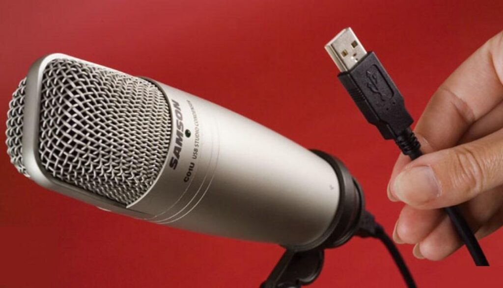 5 Top-Rated Condenser Microphones Under $100 in 2024 - Hollyland