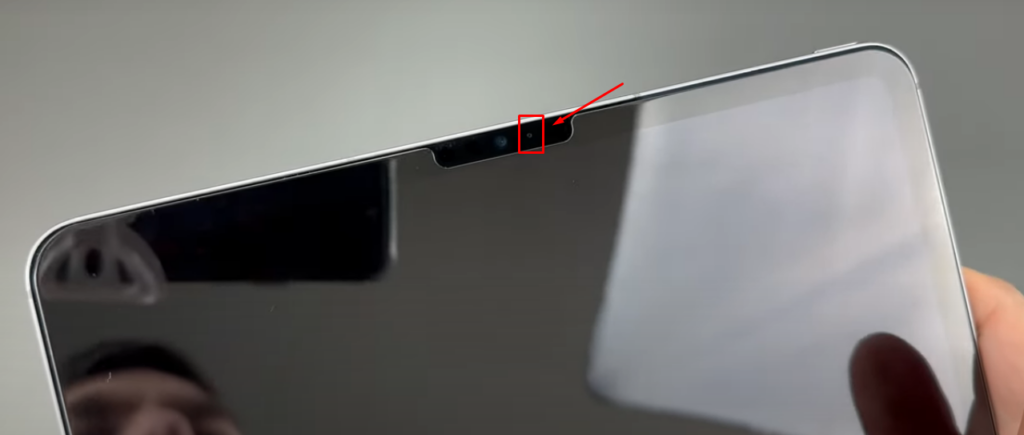 Where is the Microphone on the iPad Pro? 1st to 6th Gen - Hollyland